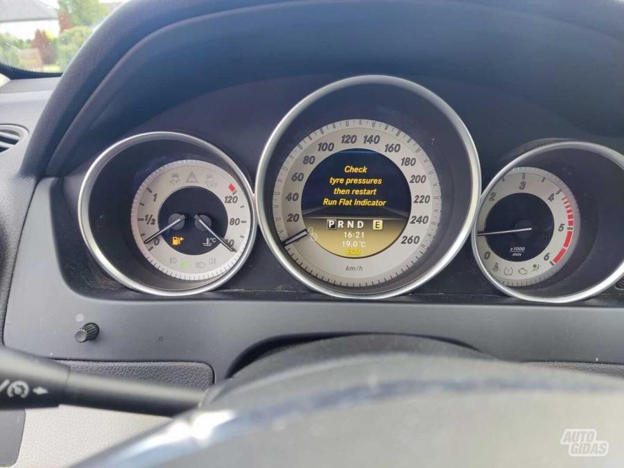 Mercedes-Benz C 180 2012 Viļņa, ar dzinēja tilpumu 2.10 L un nobraukumu 5 tūkst. km par 3700 €, foto 15 vietnē AUTOMOTO.COM.LV