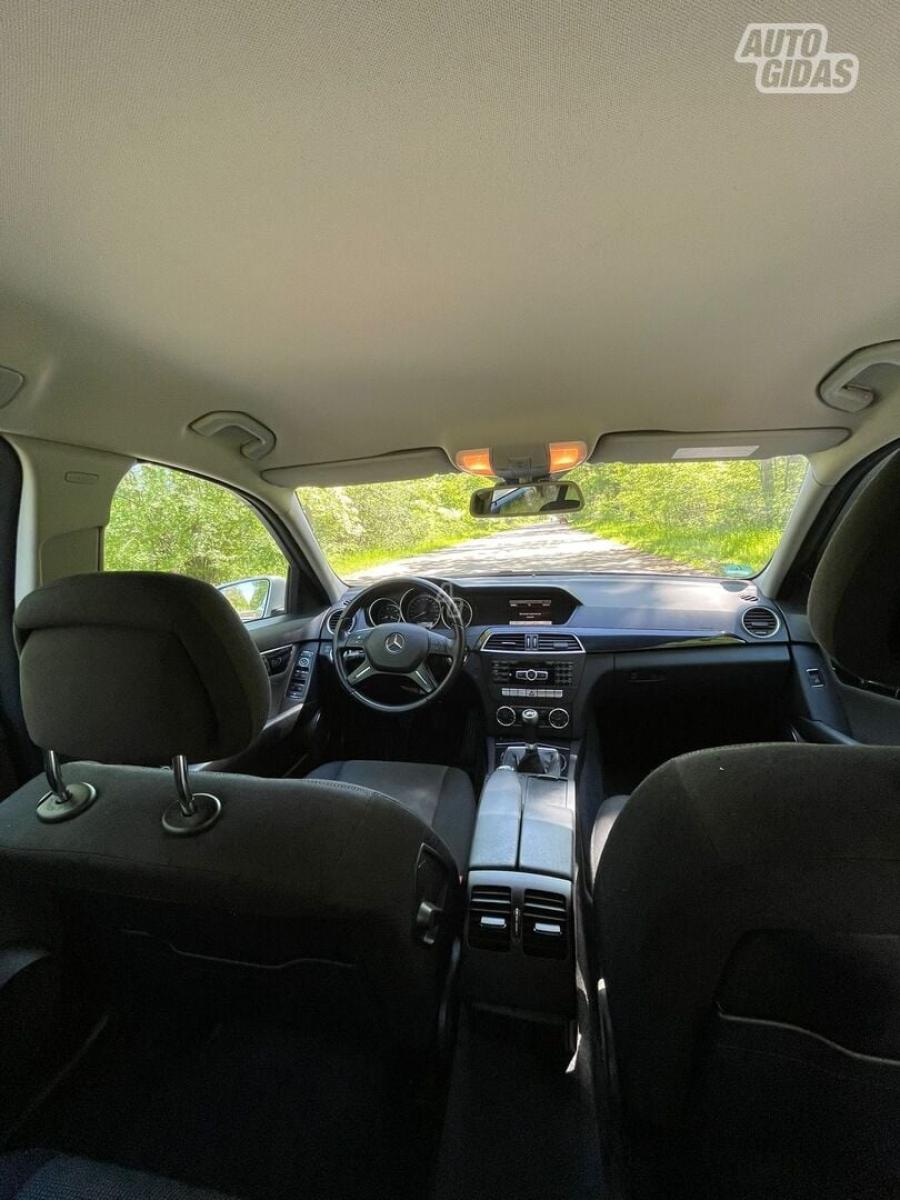 Mercedes-Benz C 180 2012 in Plunge, with an engine capacity of 2.10 L and mileage of 350 thousand km for 4999 €, photo 12 on AUTOMOTO.COM.LV
