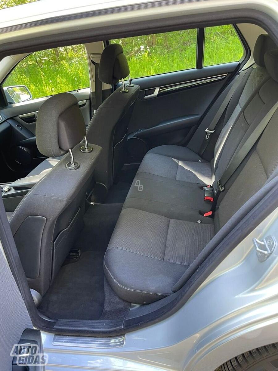 Mercedes-Benz C 180 2012 in Plunge, with an engine capacity of 2.10 L and mileage of 350 thousand km for 4999 €, photo 15 on AUTOMOTO.COM.LV