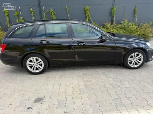 Mercedes-Benz C 180 2012 Viļņa, ar dzinēja tilpumu 2.10 L un nobraukumu 206 tūkst. km par 6950 €, foto 4 vietnē AUTOMOTO.COM.LV