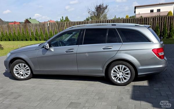 Mercedes-Benz C 180 2012 in Druskininkai, with an engine capacity of 1.60 L and mileage of 204 thousand km for 5450 €, photo 4 on AUTOMOTO.COM.LV