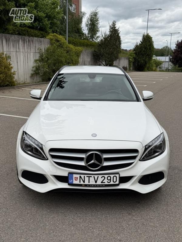 Mercedes-Benz C 180 2014 in Vilnius, with an engine capacity of 1.60 L and mileage of 137 thousand km for 12000 €, photo 1 on AUTOMOTO.COM.LV