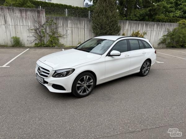 Mercedes-Benz C 180 2014 in Vilnius, with an engine capacity of 1.60 L and mileage of 137 thousand km for 12000 €, photo 2 on AUTOMOTO.COM.LV