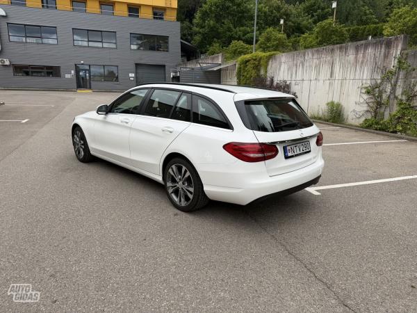 Mercedes-Benz C 180 2014 in Vilnius, with an engine capacity of 1.60 L and mileage of 137 thousand km for 12000 €, photo 3 on AUTOMOTO.COM.LV