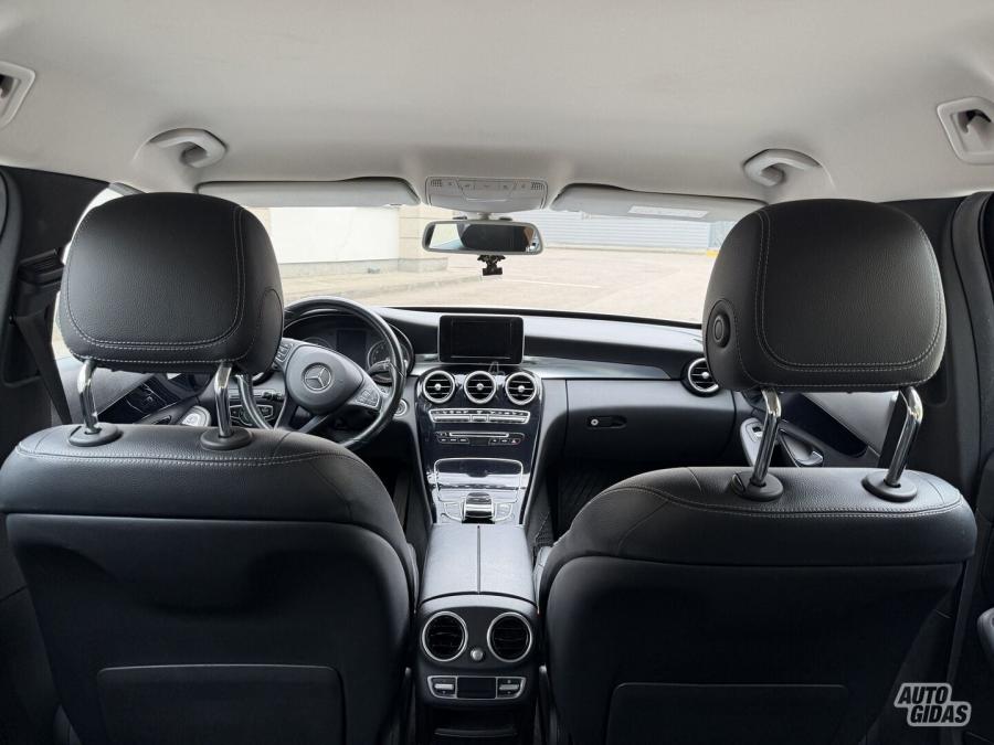 Mercedes-Benz C 180 2014 Viļņa, ar dzinēja tilpumu 1.60 L un nobraukumu 137 tūkst. km par 12000 €, foto 8 vietnē AUTOMOTO.COM.LV