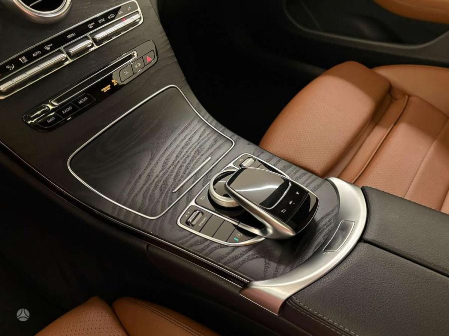 Balts Mercedes-Benz C 180 2017 Marijampole, ar dzinēja tilpumu 1.60 L un nobraukumu 190 tūkst. km par 19750 €, foto 5 vietnē AUTOMOTO.COM.LV