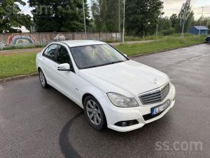 Balts Mercedes-Benz C 180 2011 Cēsis, ar dzinēja tilpumu 2.10 L un nobraukumu 0 tūkst. km par 5100 €, foto  vietnē AUTOMOTO.COM.LV