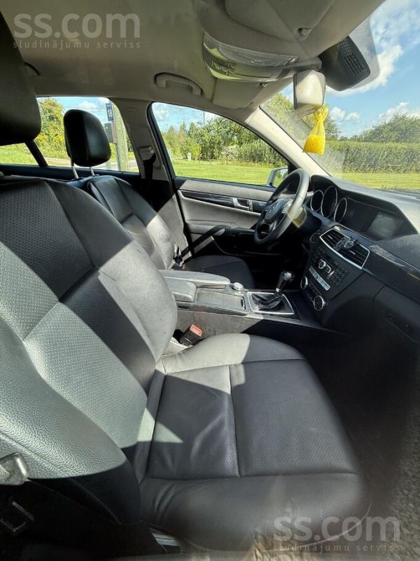 Balts Mercedes-Benz C 180 2011 Cēsis, ar dzinēja tilpumu 2.10 L un nobraukumu 0 tūkst. km par 5100 €, foto 2 vietnē AUTOMOTO.COM.LV