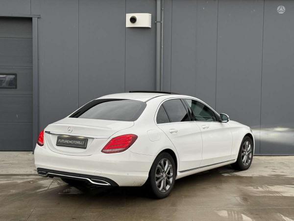 White Mercedes-Benz C 180 2016 in Kaunas, with an engine capacity of 1.60 L and mileage of 91 thousand km for 14999 €, photo 10 on AUTOMOTO.COM.LV