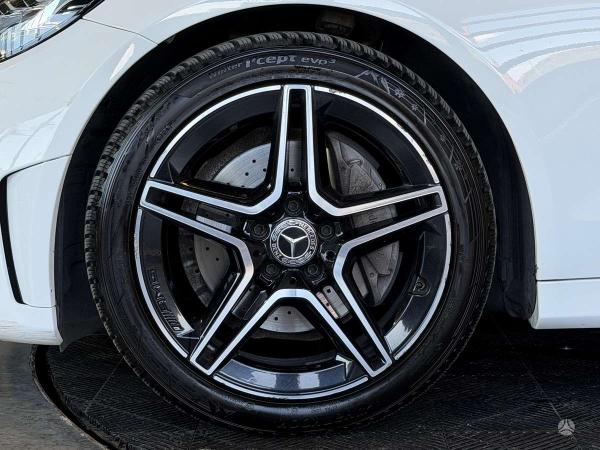 White Mercedes-Benz C 180 2019 in Kaunas, with an engine capacity of 1.60 L and mileage of 138 thousand km for 20990 €, photo 7 on AUTOMOTO.COM.LV