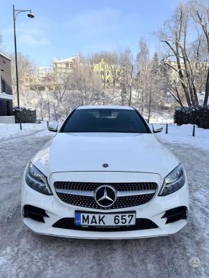 Balts Mercedes-Benz C 180 2020 Viļņa, ar dzinēja tilpumu 1.50 L un nobraukumu 91 tūkst. km par 24890 €, foto 2 vietnē AUTOMOTO.COM.LV