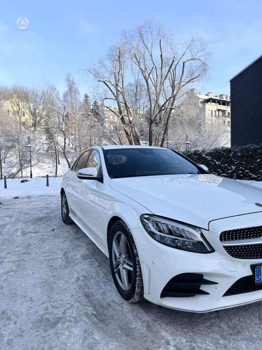 Balts Mercedes-Benz C 180 2020 Viļņa, ar dzinēja tilpumu 1.50 L un nobraukumu 91 tūkst. km par 24890 €, foto 4 vietnē AUTOMOTO.COM.LV