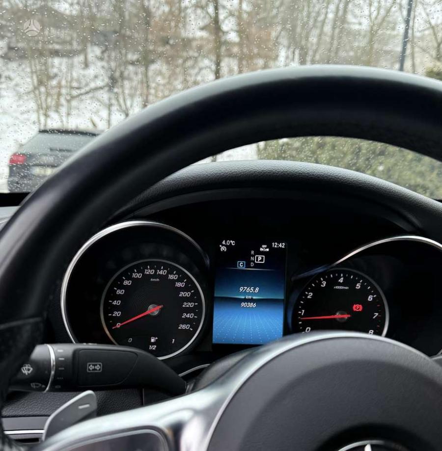Balts Mercedes-Benz C 180 2020 Viļņa, ar dzinēja tilpumu 1.50 L un nobraukumu 91 tūkst. km par 24890 €, foto 24 vietnē AUTOMOTO.COM.LV