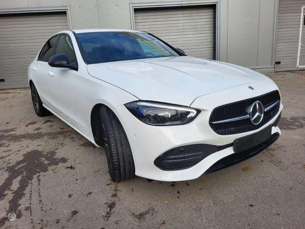 Balts Mercedes-Benz C 180 2022 Kauņa, ar dzinēja tilpumu 1.50 L un nobraukumu 17 tūkst. km par 31900 €, foto 3 vietnē AUTOMOTO.COM.LV