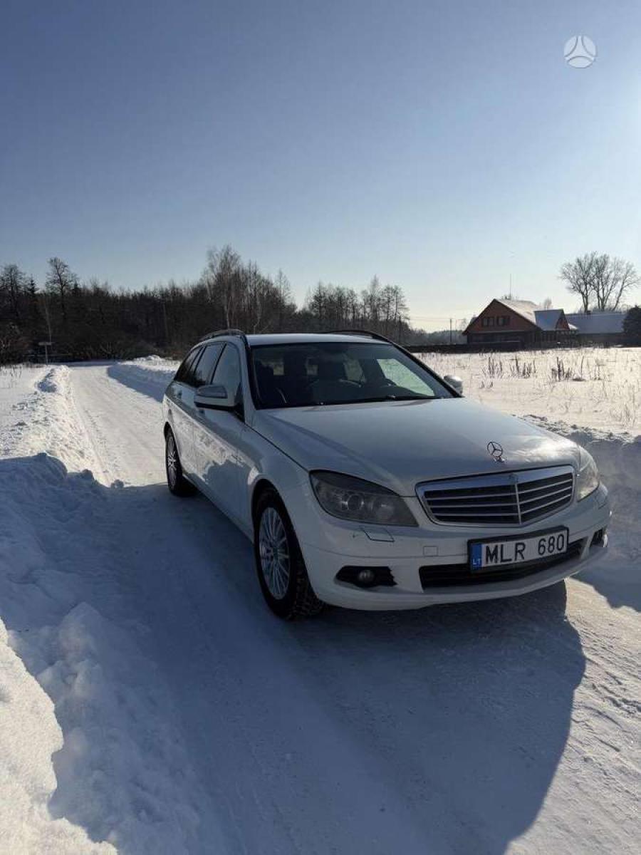 Balts Mercedes-Benz C 180 2008 Viļņa, ar dzinēja tilpumu 1.79 L un nobraukumu 338 tūkst. km par 2850 €, foto 5 vietnē AUTOMOTO.COM.LV