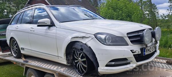 Balts Mercedes-Benz C 180 2012 Jēkabpils, ar dzinēja tilpumu 2.10 L un nobraukumu 489 tūkst. km par 3200 €, foto 1 vietnē AUTOMOTO.COM.LV