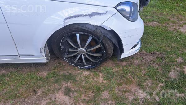 Balts Mercedes-Benz C 180 2012 Jēkabpils, ar dzinēja tilpumu 2.10 L un nobraukumu 489 tūkst. km par 3200 €, foto 5 vietnē AUTOMOTO.COM.LV