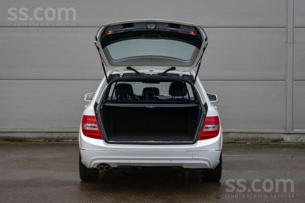 White Mercedes-Benz C 180 2013 in Riga, with an engine capacity of 2.10 L and mileage of 0 thousand km for 7500 €, photo 6 on AUTOMOTO.COM.LV