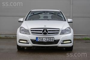 White Mercedes-Benz C 180 2013 in Riga, with an engine capacity of 2.10 L and mileage of 0 thousand km for 7500 €, photo 2 on AUTOMOTO.COM.LV