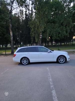 White Mercedes-Benz C 180 2014 in Siauliai, with an engine capacity of 2.14 L and mileage of 388 thousand km for 7000 €, photo 9 on AUTOMOTO.COM.LV