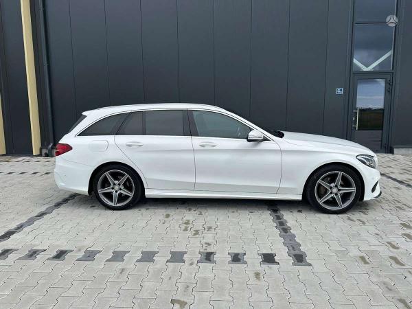 White Mercedes-Benz C 180 2014 in Klaipeda, with an engine capacity of 1.60 L and mileage of 223 thousand km for 12900 €, photo 3 on AUTOMOTO.COM.LV