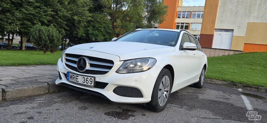 Balts Mercedes-Benz C 180 2016 Viļņa, ar dzinēja tilpumu 1.60 L un nobraukumu 460 tūkst. km par 8000 €, foto 1 vietnē AUTOMOTO.COM.LV