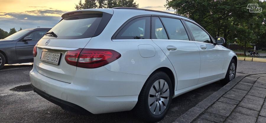 Balts Mercedes-Benz C 180 2016 Viļņa, ar dzinēja tilpumu 1.60 L un nobraukumu 460 tūkst. km par 8000 €, foto 4 vietnē AUTOMOTO.COM.LV