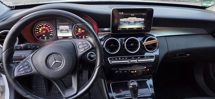 Balts Mercedes-Benz C 180 2016 Viļņa, ar dzinēja tilpumu 1.60 L un nobraukumu 460 tūkst. km par 8000 €, foto 7 vietnē AUTOMOTO.COM.LV