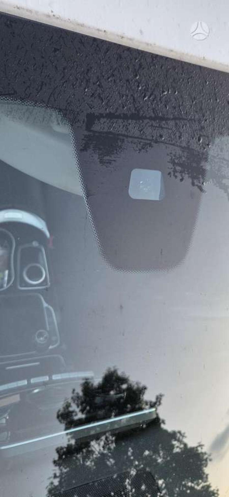 White Mercedes-Benz C 180 2016 in Vilnius, with an engine capacity of 1.60 L and mileage of 461 thousand km for 8888 €, photo 11 on AUTOMOTO.COM.LV