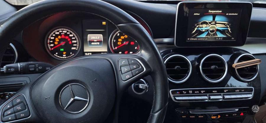 White Mercedes-Benz C 180 2016 in Vilnius, with an engine capacity of 1.60 L and mileage of 461 thousand km for 8888 €, photo 13 on AUTOMOTO.COM.LV