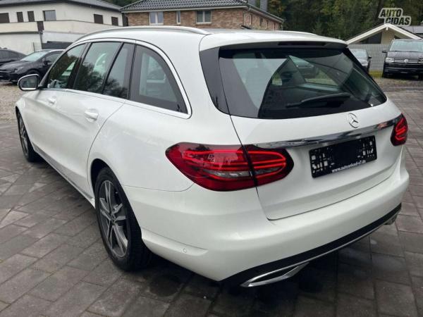 Balts Mercedes-Benz C 180 2020 Kauņa, ar dzinēja tilpumu 1.50 L un nobraukumu 54 tūkst. km par 25077 €, foto 3 vietnē AUTOMOTO.COM.LV
