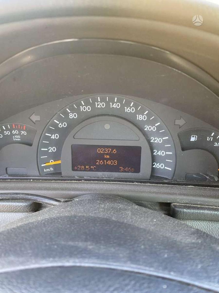 Dzeltens Mercedes-Benz C 180 2003 Kauņa, ar dzinēja tilpumu 1.80 L un nobraukumu 261 tūkst. km par 1700 €, foto 6 vietnē AUTOMOTO.COM.LV