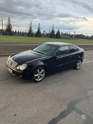 Melns Mercedes-Benz C 200 2007 Marijampole, ar dzinēja tilpumu 2.15 L un nobraukumu 330 tūkst. km par 2300 €, foto 6 vietnē AUTOMOTO.COM.LV