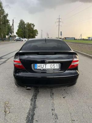 Melns Mercedes-Benz C 200 2007 Marijampole, ar dzinēja tilpumu 2.15 L un nobraukumu 330 tūkst. km par 2300 €, foto 7 vietnē AUTOMOTO.COM.LV