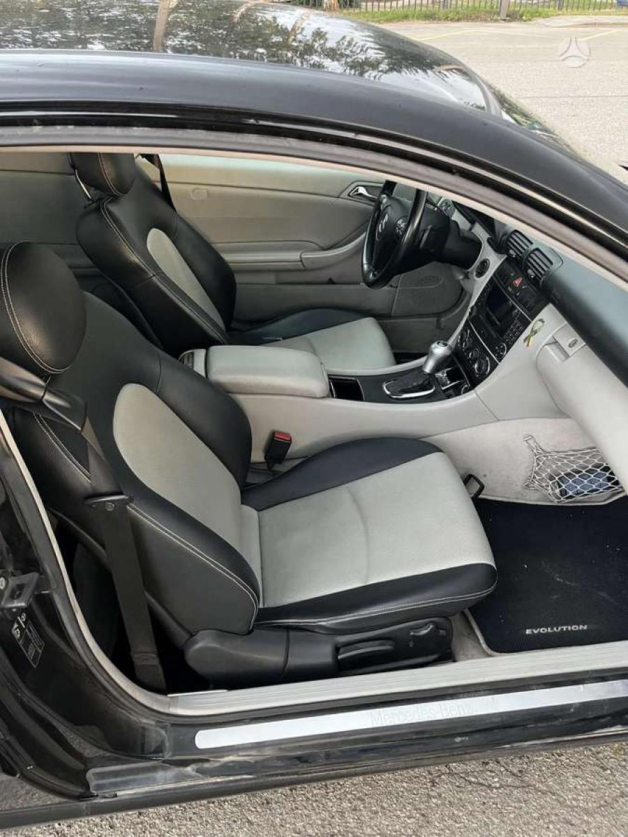 Melns Mercedes-Benz C 200 2007 Marijampole, ar dzinēja tilpumu 2.15 L un nobraukumu 330 tūkst. km par 2300 €, foto 12 vietnē AUTOMOTO.COM.LV