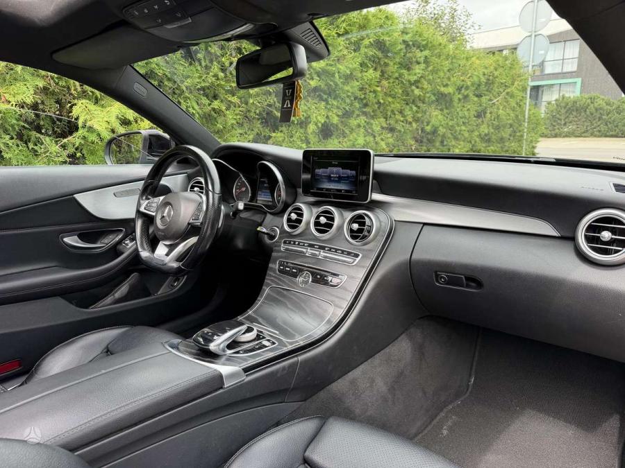 Black Mercedes-Benz C 200 2016 in Kaunas, with an engine capacity of 2.00 L and mileage of 176 thousand km for 14800 €, photo 3 on AUTOMOTO.COM.LV