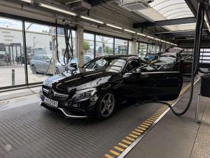 Black Mercedes-Benz C 200 2016 in Kaunas, with an engine capacity of 2.00 L and mileage of 176 thousand km for 14800 €, photo 15 on AUTOMOTO.COM.LV