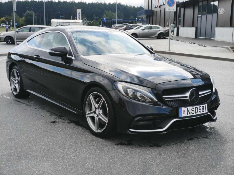 Black Mercedes-Benz C 200 2016 in Vilnius, with an engine capacity of 2.00 L and mileage of 177 thousand km for 16800 €, photo 4 on AUTOMOTO.COM.LV