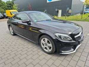 Black Mercedes-Benz C 200 2017 in Vilnius, with an engine capacity of 1.99 L and mileage of 134 thousand km for 17990 €, photo 3 on AUTOMOTO.COM.LV