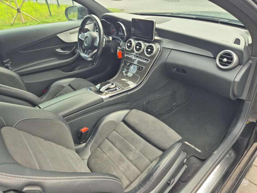 Black Mercedes-Benz C 200 2017 in Vilnius, with an engine capacity of 1.99 L and mileage of 134 thousand km for 17990 €, photo 6 on AUTOMOTO.COM.LV