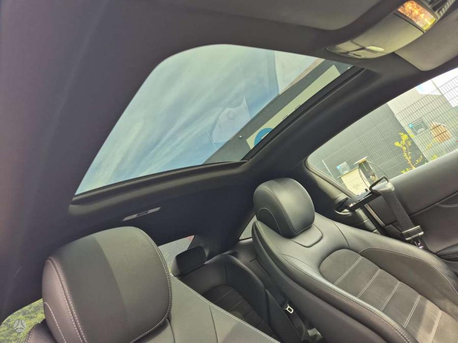 Black Mercedes-Benz C 200 2017 in Vilnius, with an engine capacity of 1.99 L and mileage of 134 thousand km for 17990 €, photo 8 on AUTOMOTO.COM.LV