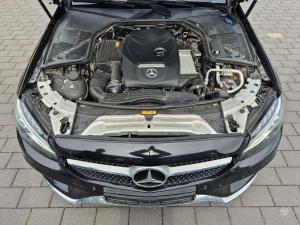 Black Mercedes-Benz C 200 2017 in Vilnius, with an engine capacity of 1.99 L and mileage of 134 thousand km for 17990 €, photo 10 on AUTOMOTO.COM.LV