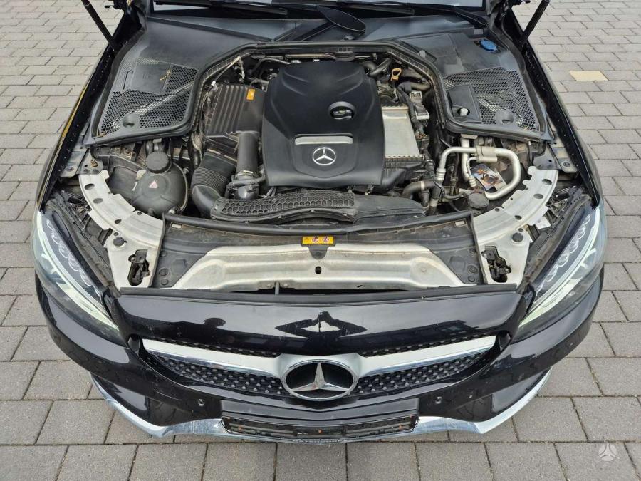 Black Mercedes-Benz C 200 2017 in Vilnius, with an engine capacity of 1.99 L and mileage of 134 thousand km for 17990 €, photo 10 on AUTOMOTO.COM.LV