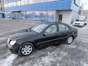 Black Mercedes-Benz C 200 2005 in Riga, with an engine capacity of 1.80 L and mileage of 335 thousand km for 1900 €, photo  on AUTOMOTO.COM.LV