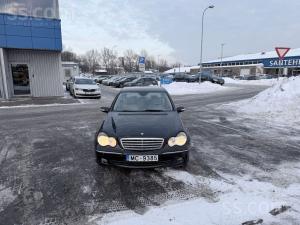 Melns Mercedes-Benz C 200 2005 Rīga, ar dzinēja tilpumu 1.80 L un nobraukumu 335 tūkst. km par 1900 €, foto 2 vietnē AUTOMOTO.COM.LV