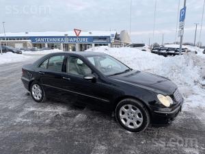 Melns Mercedes-Benz C 200 2005 Rīga, ar dzinēja tilpumu 1.80 L un nobraukumu 335 tūkst. km par 1900 €, foto 3 vietnē AUTOMOTO.COM.LV