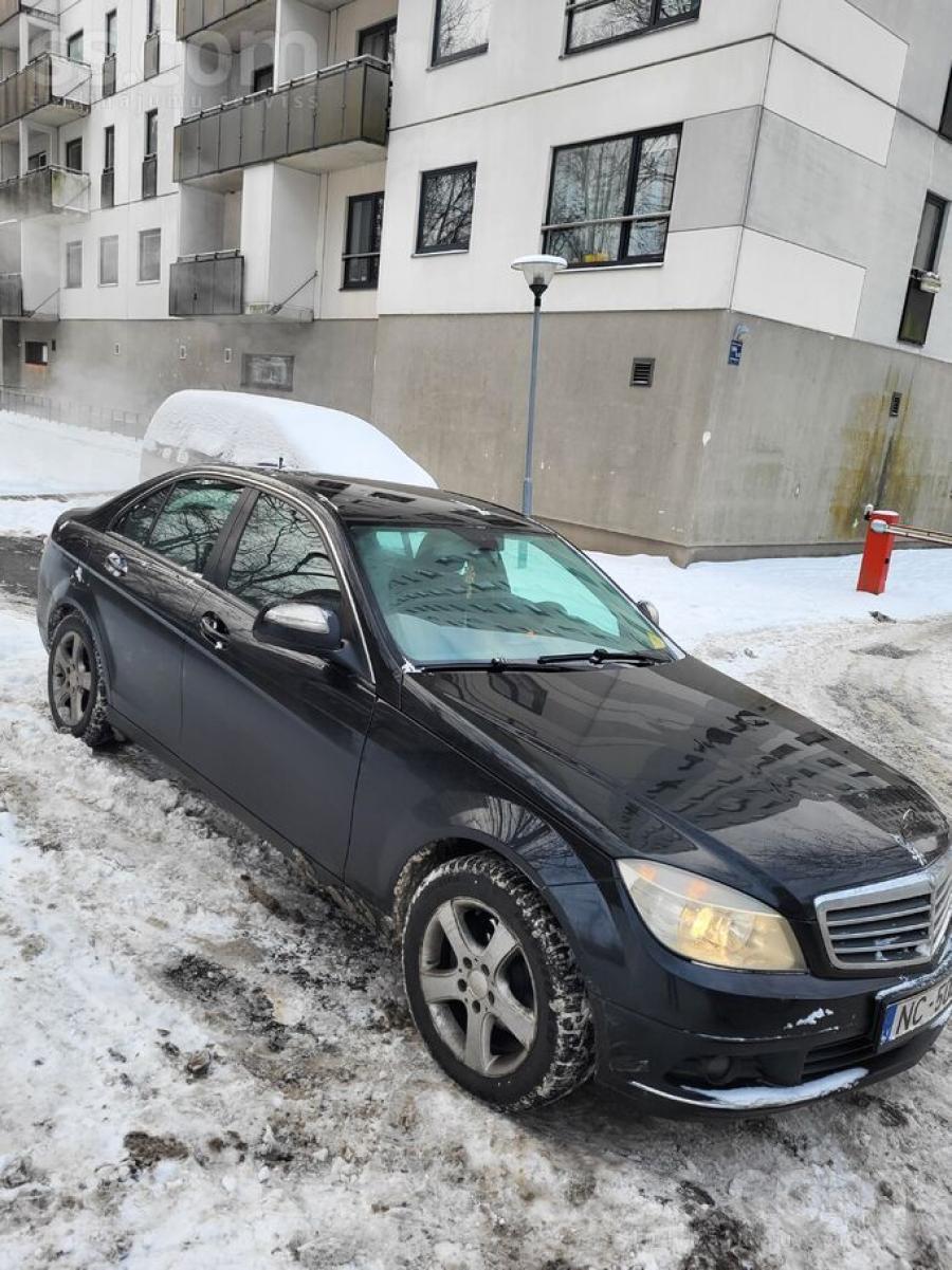 Melns Mercedes-Benz C 200 2007 Rīga, ar dzinēja tilpumu 2.10 L un nobraukumu 0 tūkst. km par 3100 €, foto 1 vietnē AUTOMOTO.COM.LV