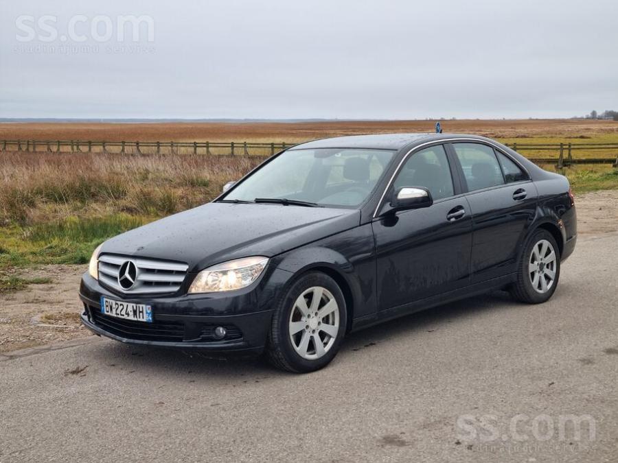 Black Mercedes-Benz C 200 2007 in Liepaja, with an engine capacity of 2.10 L and mileage of 265 thousand km for 3200 €, photo 1 on AUTOMOTO.COM.LV