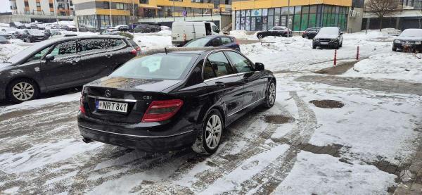 Black Mercedes-Benz C 200 2008 in Vilnius, with an engine capacity of 2.20 L and mileage of 167 thousand km for 5100 €, photo 6 on AUTOMOTO.COM.LV