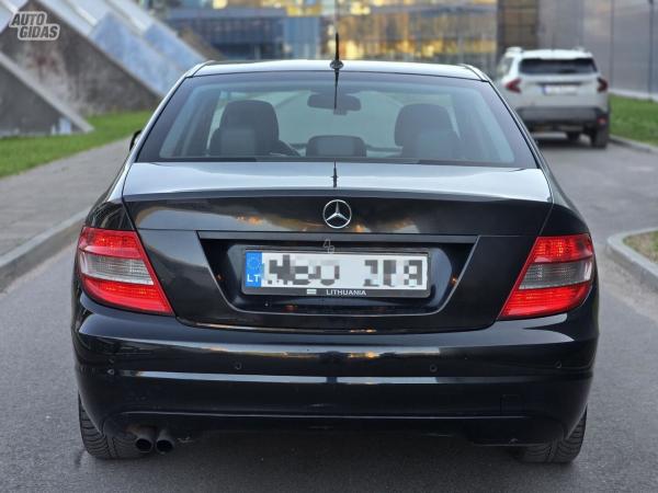 Black Mercedes-Benz C 200 2008 in Vilnius, with an engine capacity of 2.10 L and mileage of 700 thousand km for 2450 €, photo 7 on AUTOMOTO.COM.LV